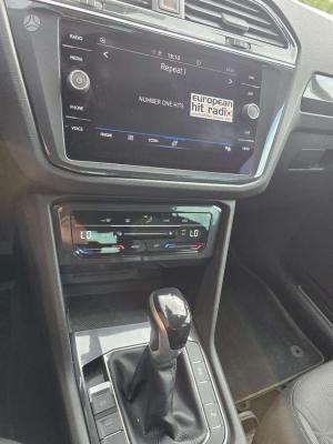 Blue Volkswagen Tiguan 2021 in Sirvintos, with an engine capacity of 1.97 L and mileage of 280 thousand km for 18700 €, photo 17 on AUTOMOTO.COM.LV