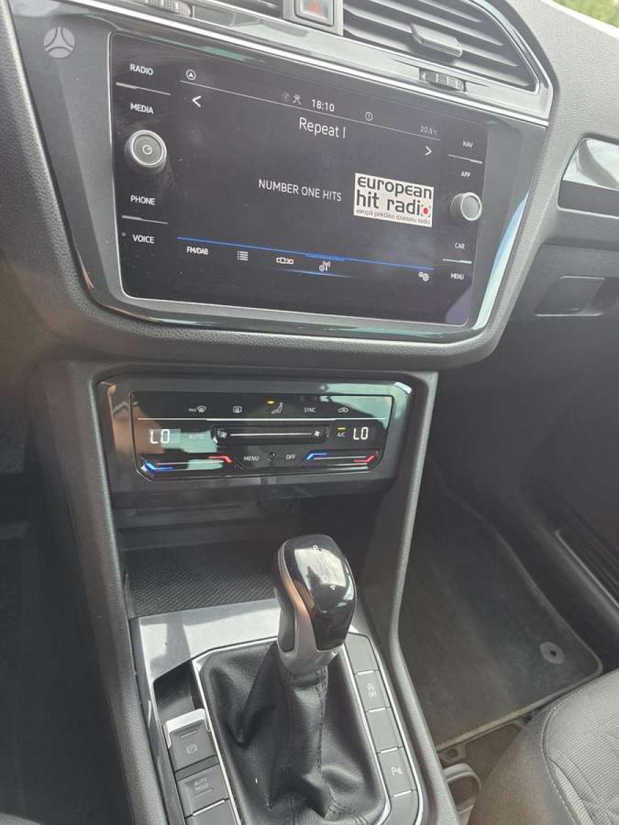 Blue Volkswagen Tiguan 2021 in Sirvintos, with an engine capacity of 1.97 L and mileage of 280 thousand km for 18700 €, photo 17 on AUTOMOTO.COM.LV