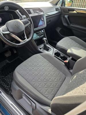 Blue Volkswagen Tiguan 2021 in Sirvintos, with an engine capacity of 1.97 L and mileage of 280 thousand km for 18700 €, photo 18 on AUTOMOTO.COM.LV