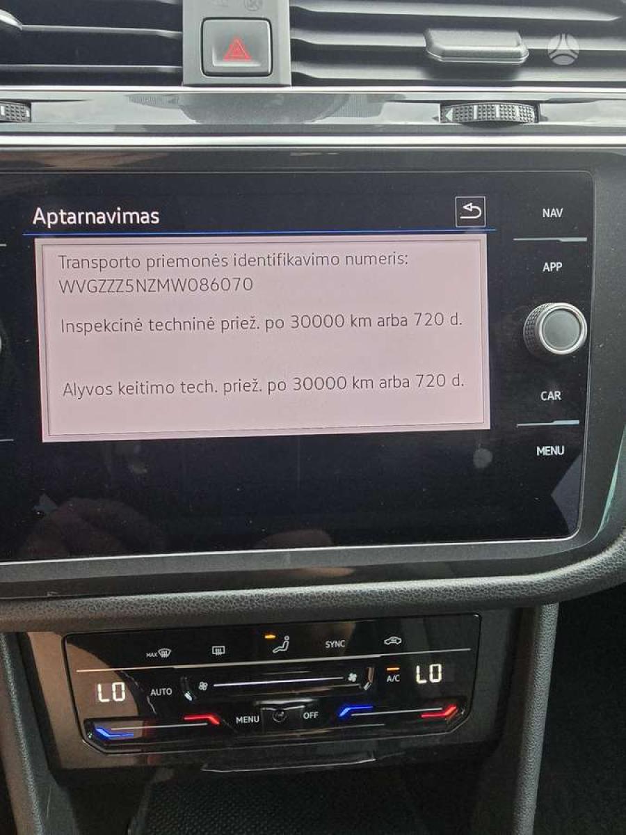 Blue Volkswagen Tiguan 2021 in Sirvintos, with an engine capacity of 1.97 L and mileage of 280 thousand km for 18700 €, photo 20 on AUTOMOTO.COM.LV