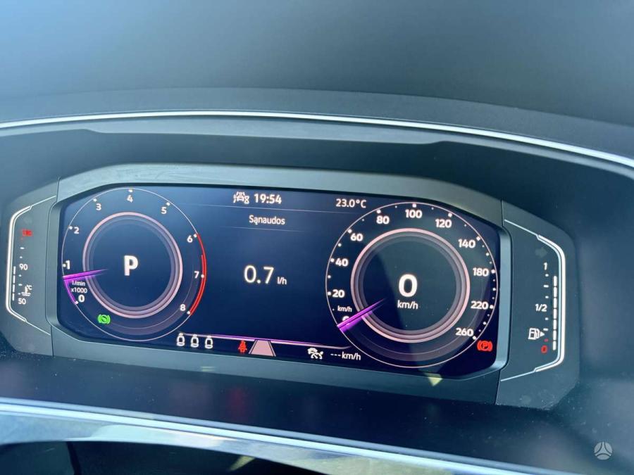 Zils Volkswagen Tiguan 2021 Kauņa, ar dzinēja tilpumu 1.50 L un nobraukumu 174 tūkst. km par 20500 €, foto 10 vietnē AUTOMOTO.COM.LV
