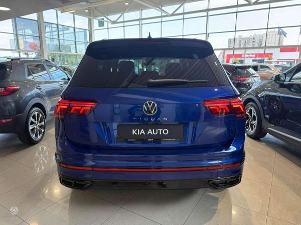 Blue Volkswagen Tiguan 2021 in Vilnius, with an engine capacity of 1.50 L and mileage of 92 thousand km for 27500 €, photo 4 on AUTOMOTO.COM.LV