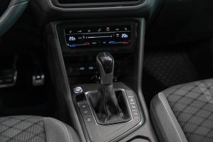 Zils Volkswagen Tiguan 2021 Viļņa, ar dzinēja tilpumu 1.50 L un nobraukumu 99 tūkst. km par 27000 €, foto 25 vietnē AUTOMOTO.COM.LV
