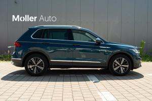 Blue Volkswagen Tiguan 2021 in Vilnius, with an engine capacity of 2.00 L and mileage of 102 thousand km for 25300 €, photo 8 on AUTOMOTO.COM.LV