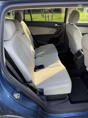 Blue Volkswagen Tiguan 2021 in Vilnius, with an engine capacity of 1.98 L and mileage of 93 thousand km for 14000 €, photo 12 on AUTOMOTO.COM.LV