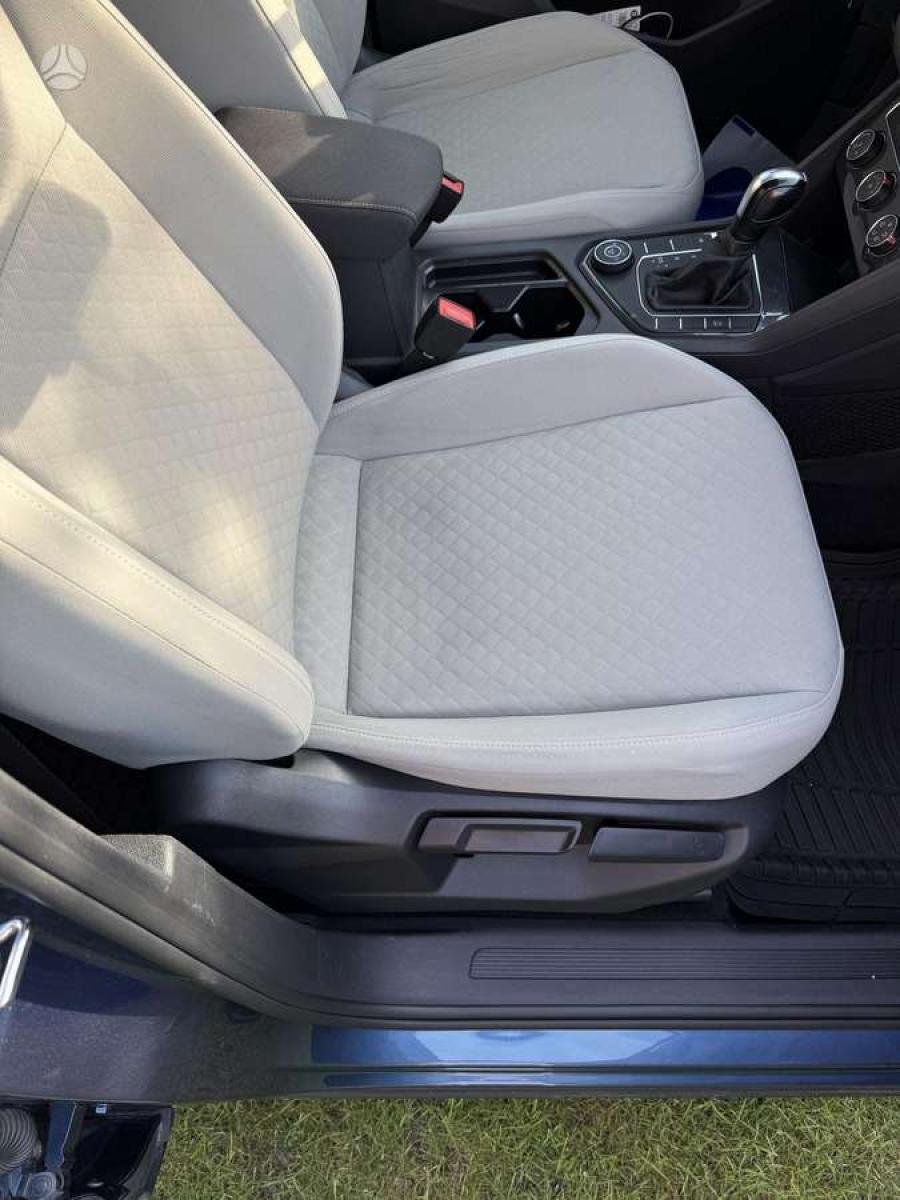 Blue Volkswagen Tiguan 2021 in Vilnius, with an engine capacity of 1.98 L and mileage of 93 thousand km for 14000 €, photo 14 on AUTOMOTO.COM.LV