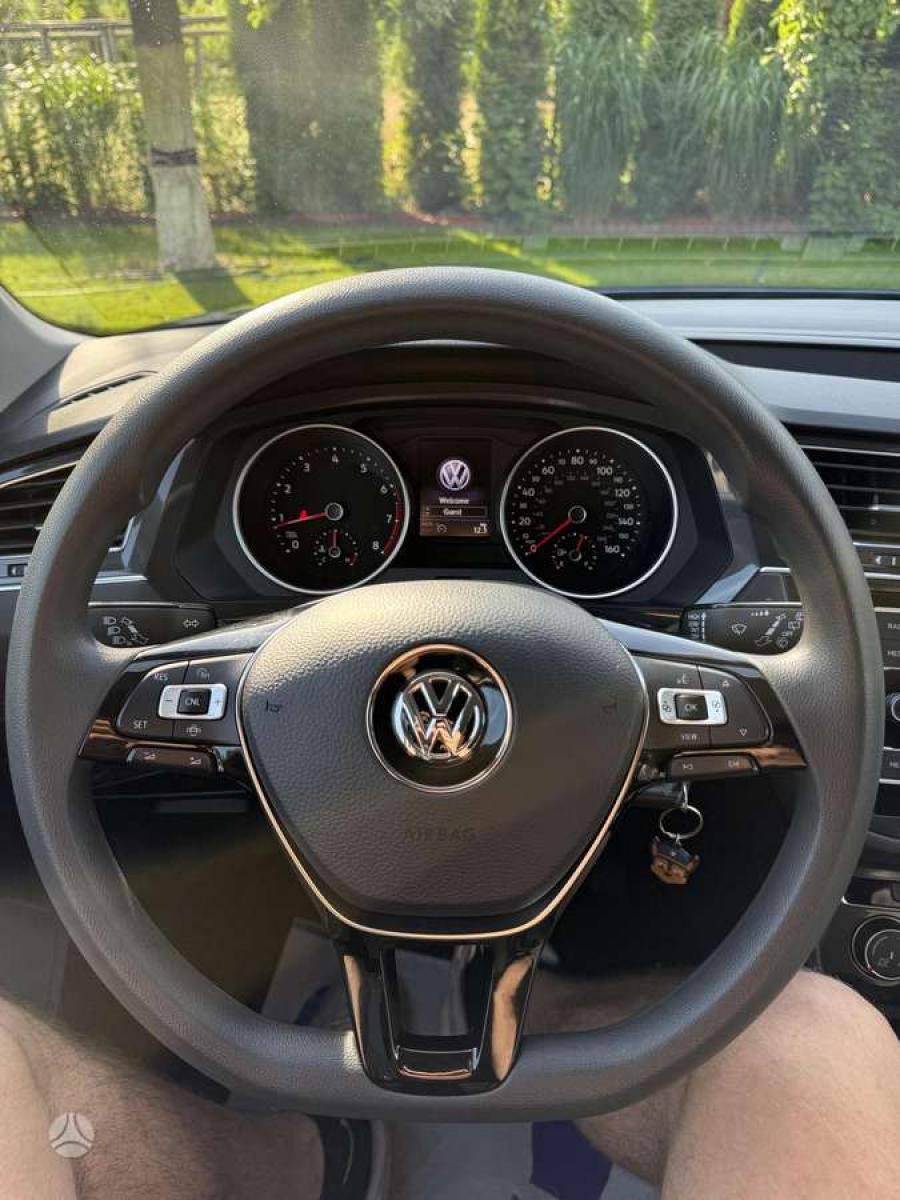 Blue Volkswagen Tiguan 2021 in Vilnius, with an engine capacity of 1.98 L and mileage of 93 thousand km for 14000 €, photo 18 on AUTOMOTO.COM.LV