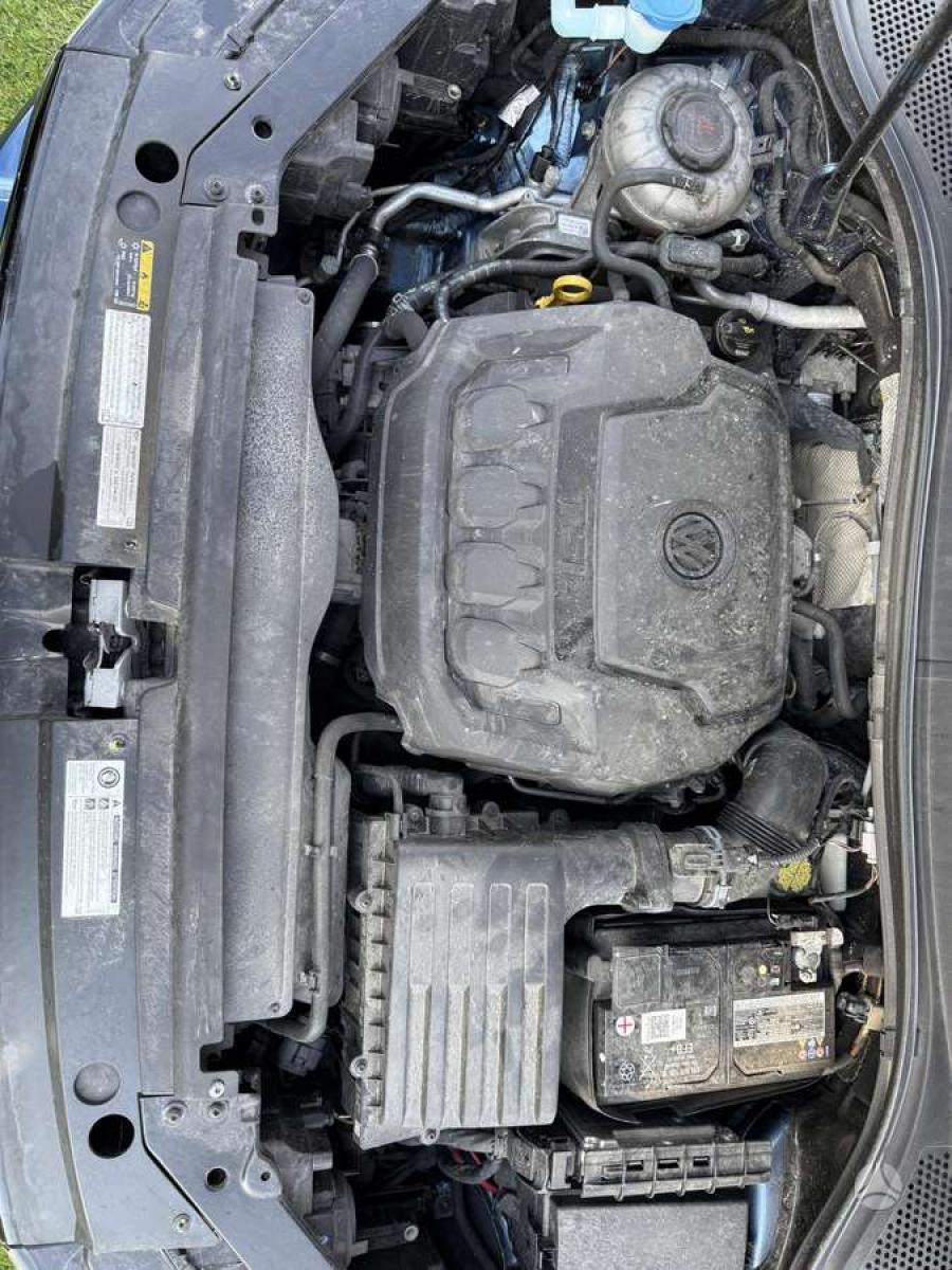 Blue Volkswagen Tiguan 2021 in Vilnius, with an engine capacity of 1.98 L and mileage of 93 thousand km for 14000 €, photo 23 on AUTOMOTO.COM.LV