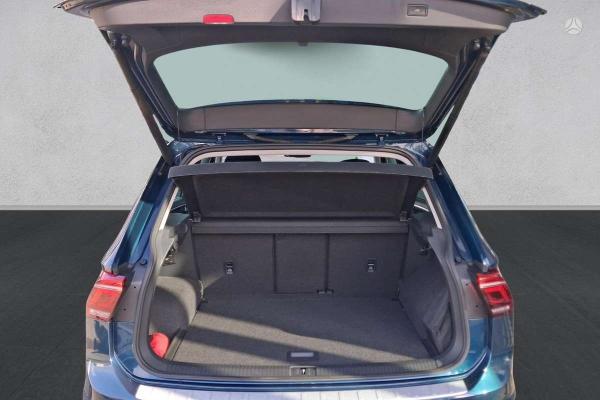 Zils Volkswagen Tiguan 2021 Klaipėda, ar dzinēja tilpumu 1.50 L un nobraukumu 17 tūkst. km par 26800 €, foto 7 vietnē AUTOMOTO.COM.LV