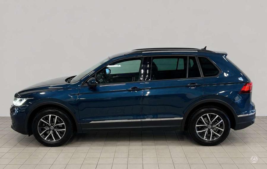 Zils Volkswagen Tiguan 2021 Kauņa, ar dzinēja tilpumu 1.50 L un nobraukumu 177 tūkst. km par 18900 €, foto 3 vietnē AUTOMOTO.COM.LV
