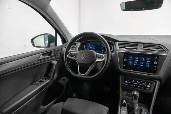 Zils Volkswagen Tiguan 2021 Viļņa, ar dzinēja tilpumu 1.50 L un nobraukumu 84 tūkst. km par 22950 €, foto 10 vietnē AUTOMOTO.COM.LV