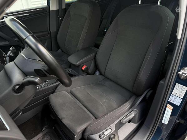 Blue Volkswagen Tiguan 2021 in Vilnius, with an engine capacity of 1.50 L and mileage of 139 thousand km for 21900 €, photo 8 on AUTOMOTO.COM.LV
