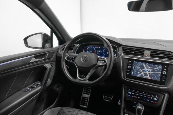 Blue Volkswagen Tiguan 2021 in Vilnius, with an engine capacity of 1.50 L and mileage of 103 thousand km for 25950 €, photo 11 on AUTOMOTO.COM.LV