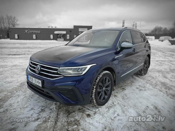 Zils Volkswagen Tiguan 2022 Tallina, ar dzinēja tilpumu 1.50 L un nobraukumu 82 tūkst. km par 26500 €, foto 1 vietnē AUTOMOTO.COM.LV