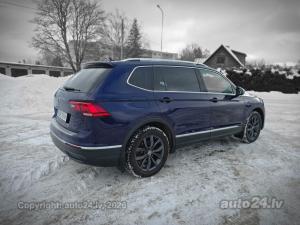 Blue Volkswagen Tiguan 2022 in Tallinn, with an engine capacity of 1.50 L and mileage of 82 thousand km for 26500 €, photo 2 on AUTOMOTO.COM.LV