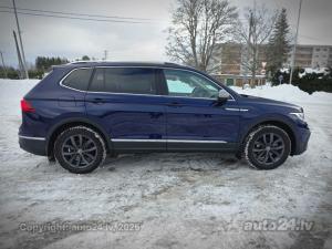 Blue Volkswagen Tiguan 2022 in Tallinn, with an engine capacity of 1.50 L and mileage of 82 thousand km for 26500 €, photo 4 on AUTOMOTO.COM.LV