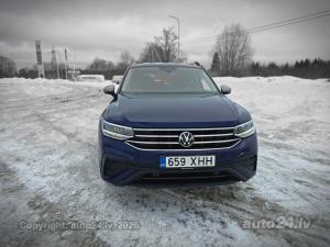Blue Volkswagen Tiguan 2022 in Tallinn, with an engine capacity of 1.50 L and mileage of 82 thousand km for 26500 €, photo 7 on AUTOMOTO.COM.LV
