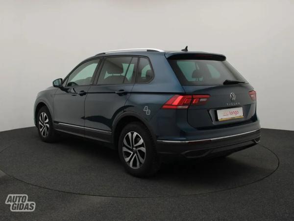 Zils Volkswagen Tiguan 2022 Viļņa, ar dzinēja tilpumu 2.00 L un nobraukumu 120 tūkst. km par 24699 €, foto 7 vietnē AUTOMOTO.COM.LV