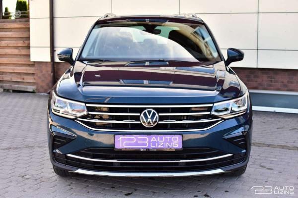 Blue Volkswagen Tiguan 2022 in Kretinga, with an engine capacity of 2.00 L and mileage of 197 thousand km for 21500 €, photo 3 on AUTOMOTO.COM.LV
