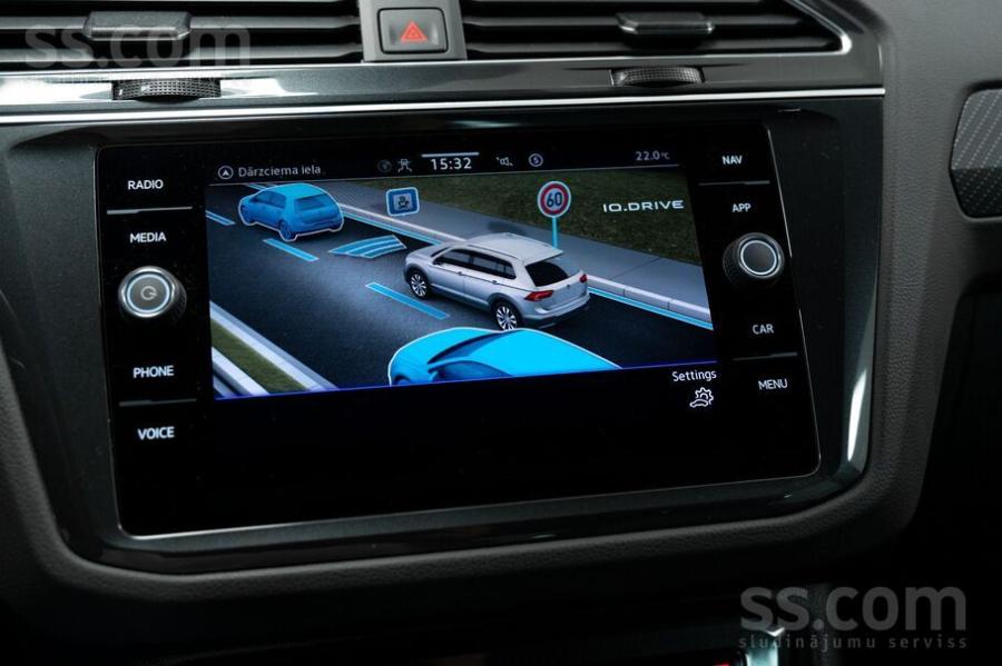 Zils Volkswagen Tiguan 2022 Rīga, ar dzinēja tilpumu 1.40 L un nobraukumu 43 tūkst. km par 28500 €, foto 33 vietnē AUTOMOTO.COM.LV
