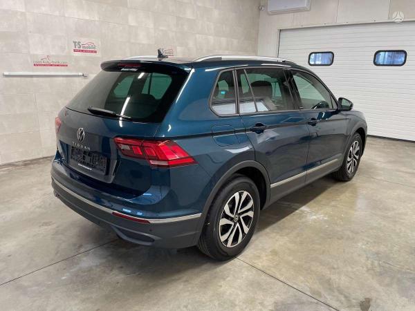 Blue Volkswagen Tiguan 2022 in Marijampole, with an engine capacity of 1.50 L and mileage of 132 thousand km for 21538 €, photo 6 on AUTOMOTO.COM.LV