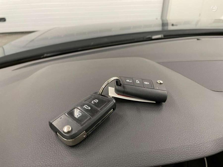 Zils Volkswagen Tiguan 2022 Marijampole, ar dzinēja tilpumu 1.50 L un nobraukumu 132 tūkst. km par 21538 €, foto 15 vietnē AUTOMOTO.COM.LV