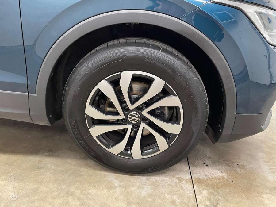 Zils Volkswagen Tiguan 2022 Marijampole, ar dzinēja tilpumu 1.50 L un nobraukumu 132 tūkst. km par 21538 €, foto 18 vietnē AUTOMOTO.COM.LV