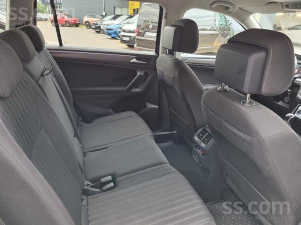 Blue Volkswagen Tiguan 2022 in Riga, with an engine capacity of 1.50 L and mileage of 91 thousand km for 20700 €, photo 7 on AUTOMOTO.COM.LV