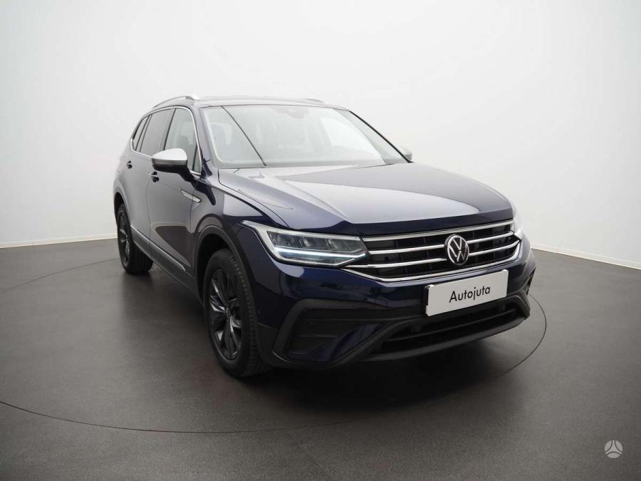 Zils Volkswagen Tiguan 2022 Viļņa, ar dzinēja tilpumu 1.97 L un nobraukumu 138 tūkst. km par 25600 €, foto 4 vietnē AUTOMOTO.COM.LV
