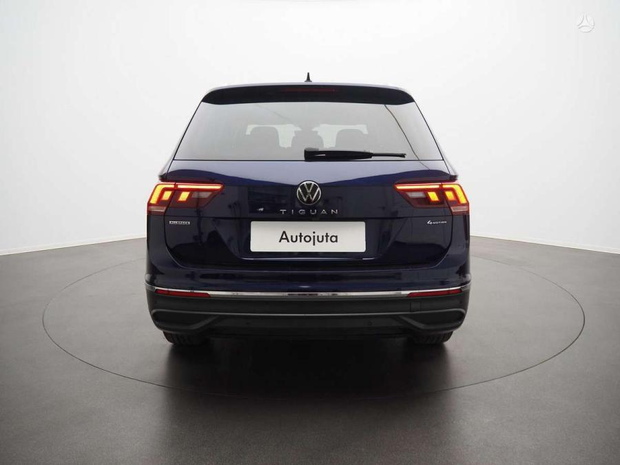 Zils Volkswagen Tiguan 2022 Viļņa, ar dzinēja tilpumu 1.97 L un nobraukumu 138 tūkst. km par 25600 €, foto 6 vietnē AUTOMOTO.COM.LV