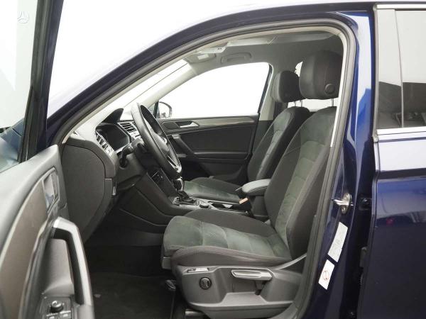 Zils Volkswagen Tiguan 2022 Viļņa, ar dzinēja tilpumu 1.97 L un nobraukumu 138 tūkst. km par 25600 €, foto 8 vietnē AUTOMOTO.COM.LV