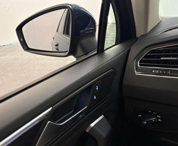 Zils Volkswagen Tiguan 2022 Marijampole, ar dzinēja tilpumu 1.97 L un nobraukumu 206 tūkst. km par 19999 €, foto 6 vietnē AUTOMOTO.COM.LV