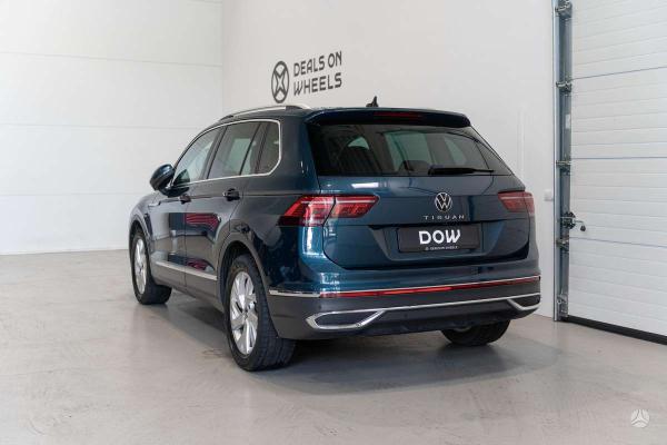 Blue Volkswagen Tiguan 2022 in Vilnius, with an engine capacity of 1.50 L and mileage of 154 thousand km for 21500 €, photo 6 on AUTOMOTO.COM.LV