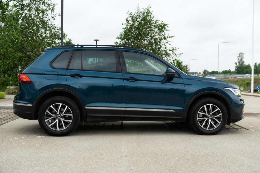 Zils Volkswagen Tiguan 2022 Viļņa, ar dzinēja tilpumu 1.40 L un nobraukumu 60 tūkst. km par 23900 €, foto 10 vietnē AUTOMOTO.COM.LV