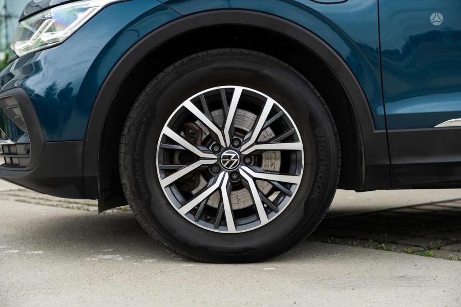 Zils Volkswagen Tiguan 2022 Viļņa, ar dzinēja tilpumu 1.40 L un nobraukumu 60 tūkst. km par 23900 €, foto 13 vietnē AUTOMOTO.COM.LV