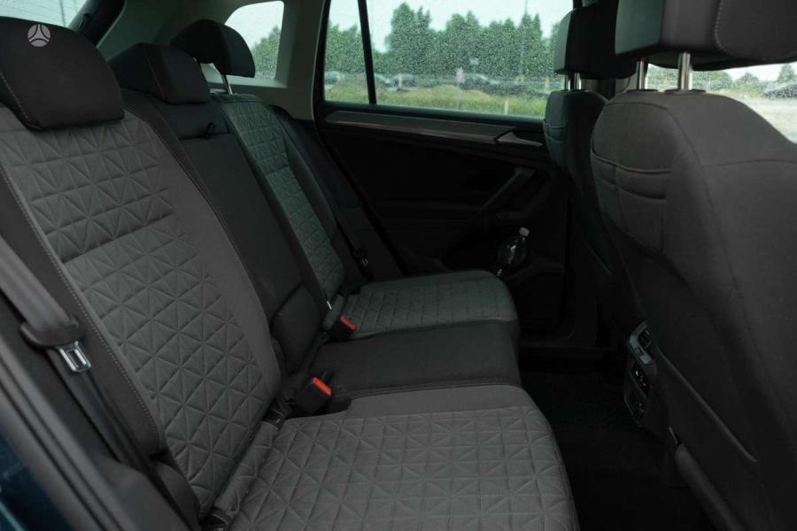 Zils Volkswagen Tiguan 2022 Viļņa, ar dzinēja tilpumu 1.40 L un nobraukumu 60 tūkst. km par 23900 €, foto 17 vietnē AUTOMOTO.COM.LV