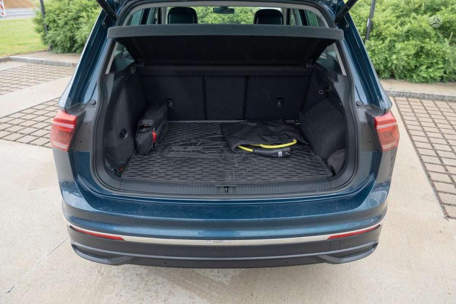 Zils Volkswagen Tiguan 2022 Viļņa, ar dzinēja tilpumu 1.40 L un nobraukumu 60 tūkst. km par 23900 €, foto 19 vietnē AUTOMOTO.COM.LV