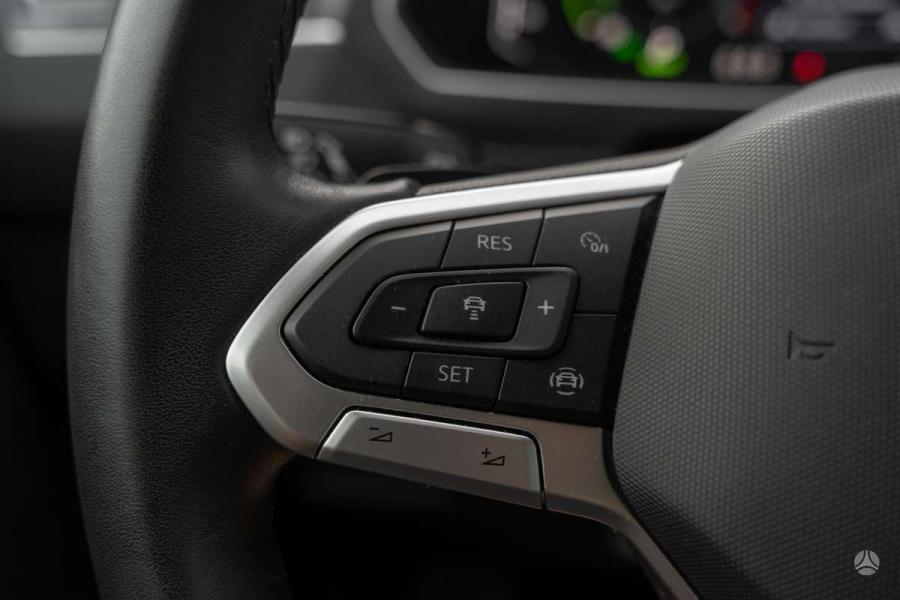 Zils Volkswagen Tiguan 2022 Viļņa, ar dzinēja tilpumu 1.40 L un nobraukumu 60 tūkst. km par 23900 €, foto 23 vietnē AUTOMOTO.COM.LV