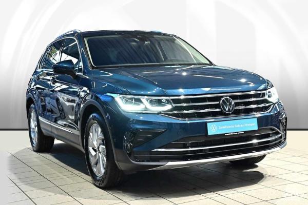 Zils Volkswagen Tiguan 2023 Kauņa, ar dzinēja tilpumu 1.50 L un nobraukumu 19 tūkst. km par 32679 €, foto 2 vietnē AUTOMOTO.COM.LV
