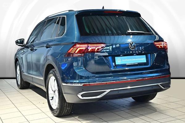 Zils Volkswagen Tiguan 2023 Kauņa, ar dzinēja tilpumu 1.50 L un nobraukumu 19 tūkst. km par 32679 €, foto 4 vietnē AUTOMOTO.COM.LV