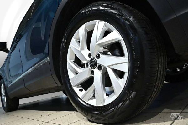 Zils Volkswagen Tiguan 2023 Kauņa, ar dzinēja tilpumu 1.50 L un nobraukumu 19 tūkst. km par 32679 €, foto 5 vietnē AUTOMOTO.COM.LV