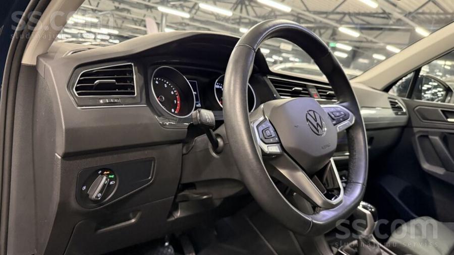 Zils Volkswagen Tiguan 2023 Rīga, ar dzinēja tilpumu 1.50 L un nobraukumu 46 tūkst. km par 24900 €, foto 18 vietnē AUTOMOTO.COM.LV