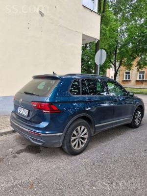 Blue Volkswagen Tiguan 2023 in Daugavpils, with an engine capacity of 1.50 L and mileage of 18 thousand km for 24000 €, photo  on AUTOMOTO.COM.LV