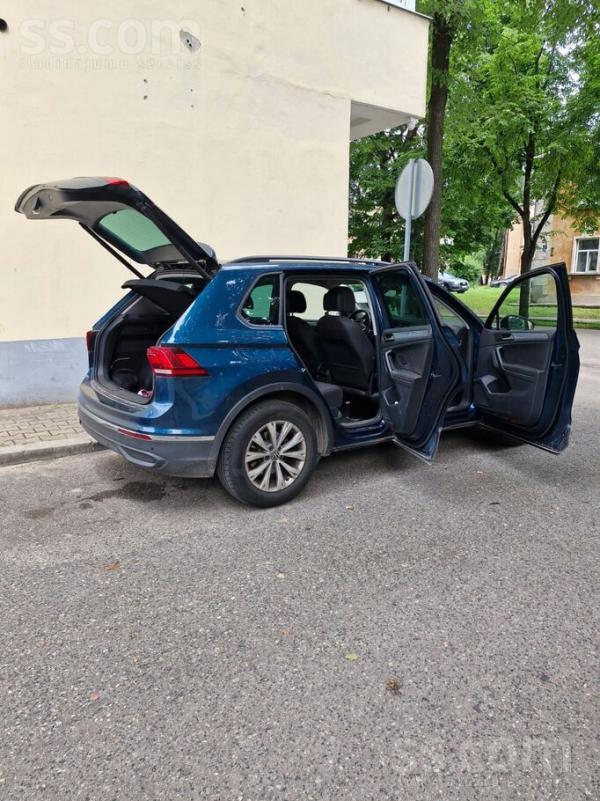 Blue Volkswagen Tiguan 2023 in Daugavpils, with an engine capacity of 1.50 L and mileage of 18 thousand km for 24000 €, photo 5 on AUTOMOTO.COM.LV