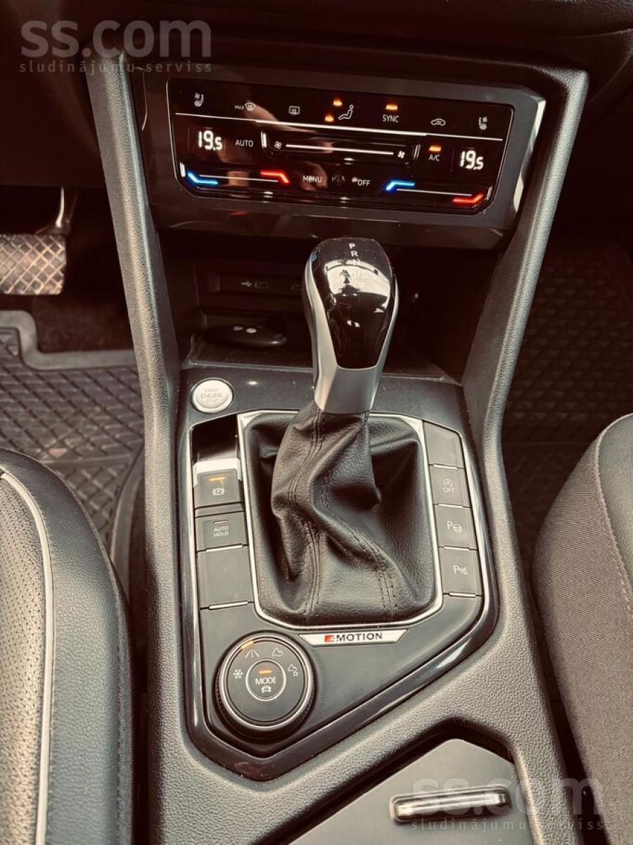 Zils Volkswagen Tiguan 2023 Rīga, ar dzinēja tilpumu 2.00 L un nobraukumu 54 tūkst. km par 30700 €, foto 17 vietnē AUTOMOTO.COM.LV