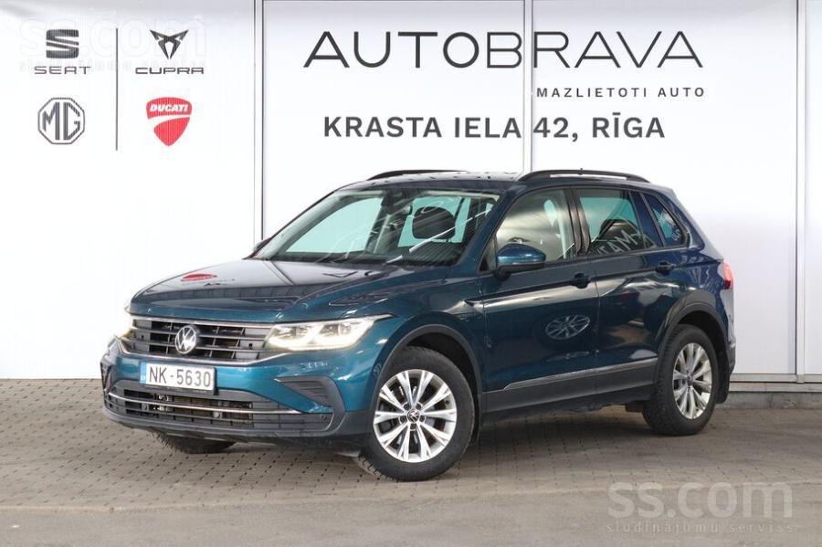 Blue Volkswagen Tiguan 2023 in Riga, with an engine capacity of 2.00 L and mileage of 100 thousand km for 22500 €, photo 1 on AUTOMOTO.COM.LV