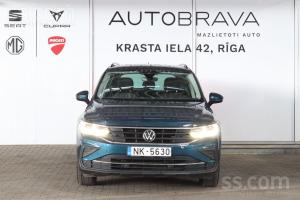 Blue Volkswagen Tiguan 2023 in Riga, with an engine capacity of 2.00 L and mileage of 100 thousand km for 22500 €, photo 3 on AUTOMOTO.COM.LV