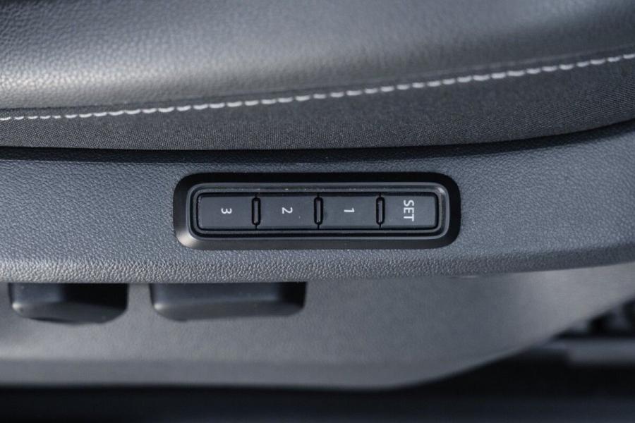 Zils Volkswagen Tiguan 2023 Rīga, ar dzinēja tilpumu 2.00 L un nobraukumu 135 tūkst. km par 26300 €, foto 10 vietnē AUTOMOTO.COM.LV