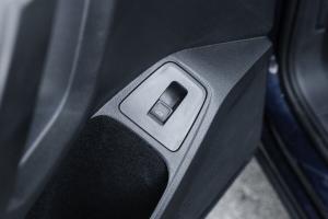 Zils Volkswagen Tiguan 2023 Rīga, ar dzinēja tilpumu 2.00 L un nobraukumu 135 tūkst. km par 26300 €, foto 14 vietnē AUTOMOTO.COM.LV