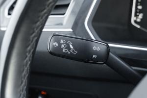 Zils Volkswagen Tiguan 2023 Rīga, ar dzinēja tilpumu 2.00 L un nobraukumu 135 tūkst. km par 26300 €, foto 17 vietnē AUTOMOTO.COM.LV